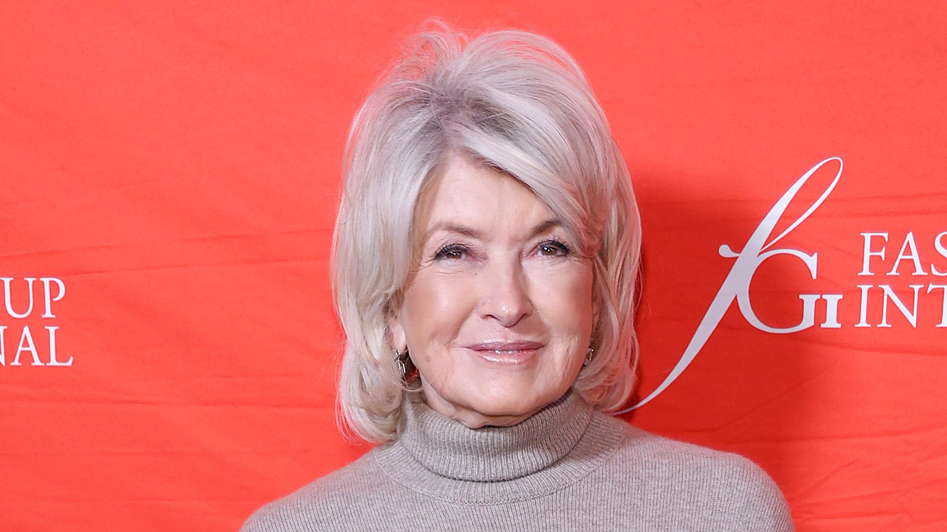 Martha Stewart enjoys 'memorable' visit with Guy Ritchie and wife ...