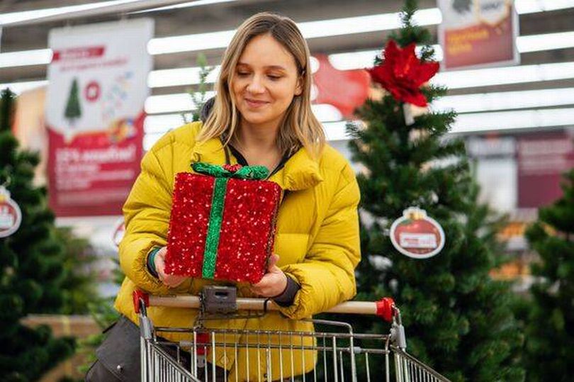 When to grab yellow sticker bargains at major UK supermarkets this New ...