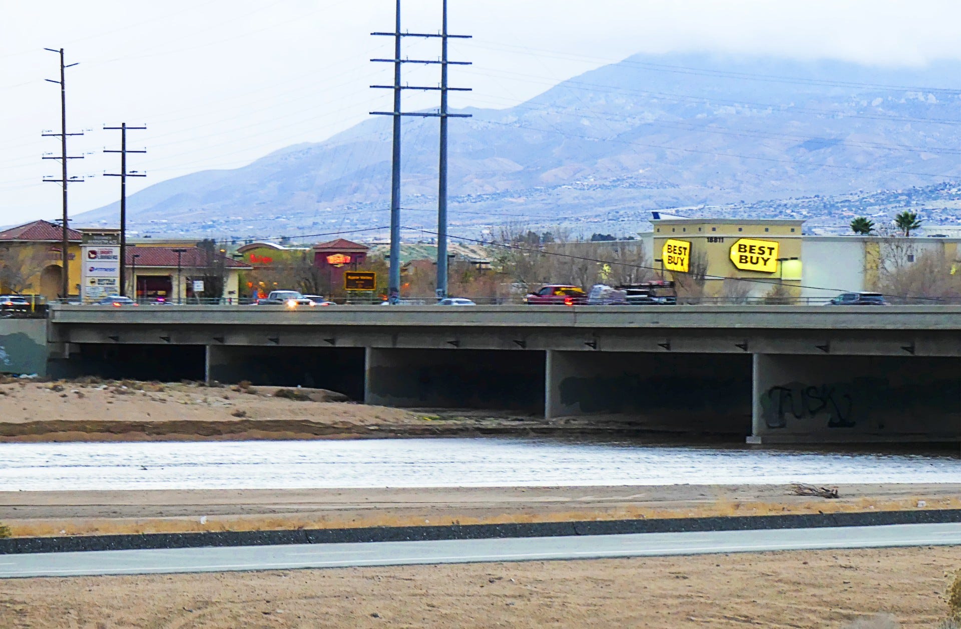 Mojave River rises across High Desert after Silverwood Lake water released