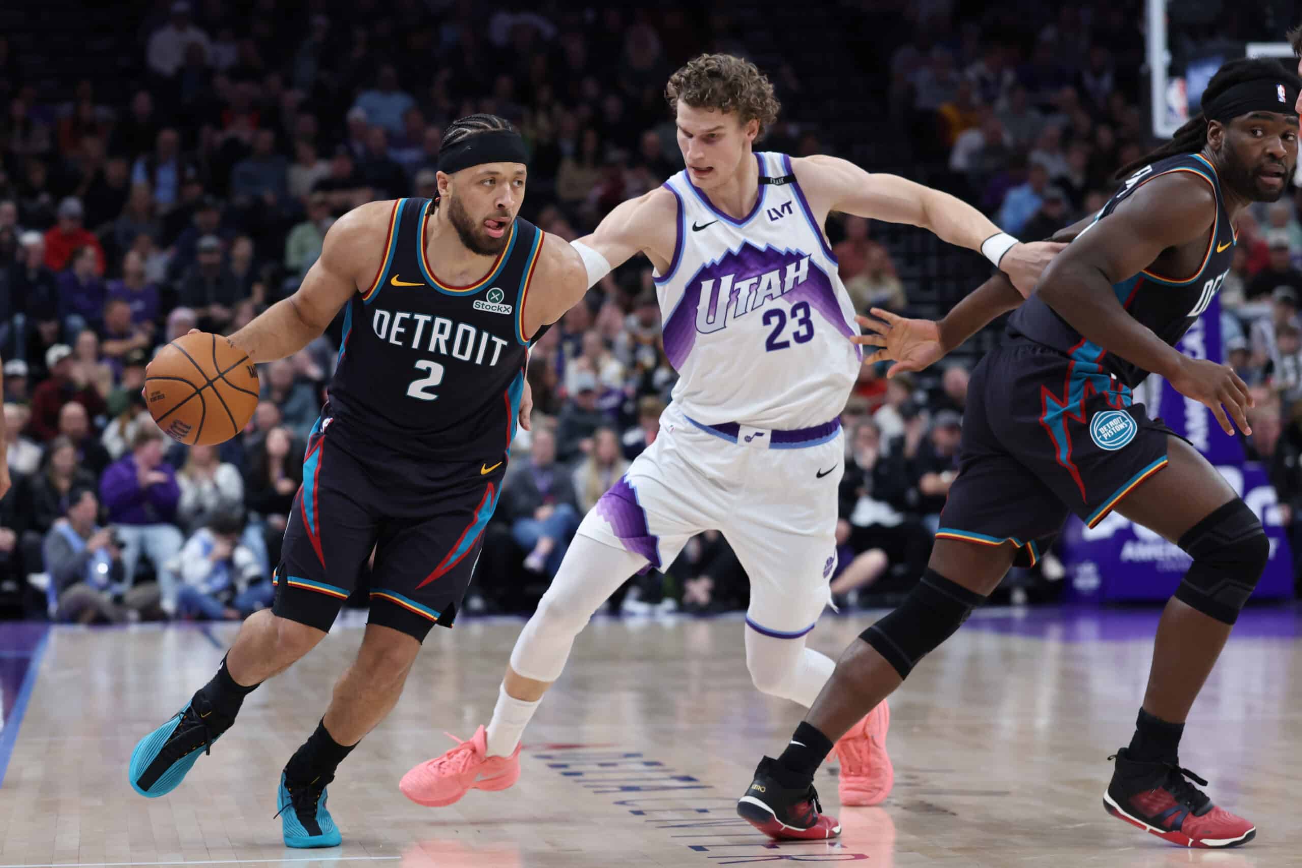 Lauri Markkanen hirmuvireessä – NBA:n jättiseura nurin