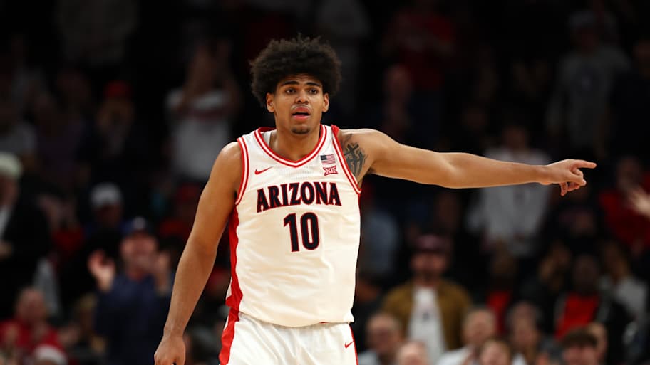 Arizona’s Koa Peat is growing up fast on a perfect Wildcats team