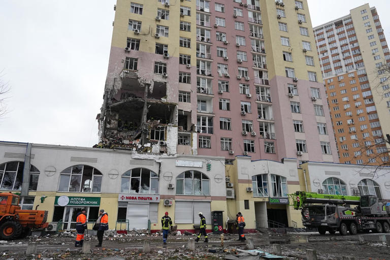 Russia attacks Kyiv with missiles and drones, killing 1 and wounding ...