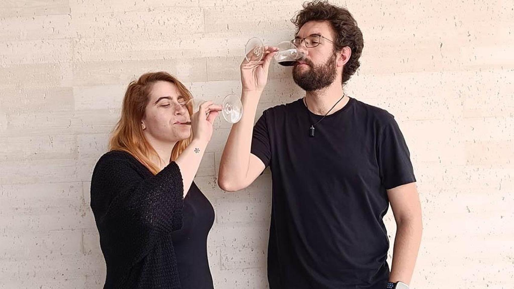 Lucía (29), Adrián (32) y una fabulosa idea para ensalzar el valor del ...