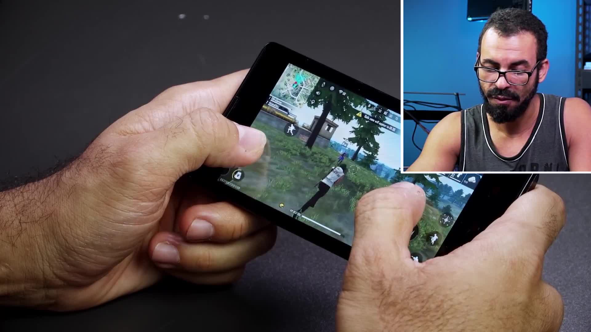 CELULAR DE R$ 100 VS CELULAR DE R$ 8.000 - DESAFIO FREEFIRE!