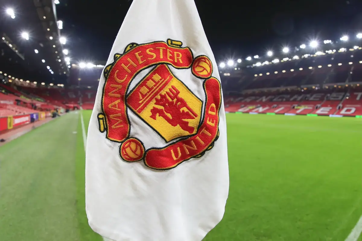 Journalist claims Manchester United will sign midfielder once heavily ...