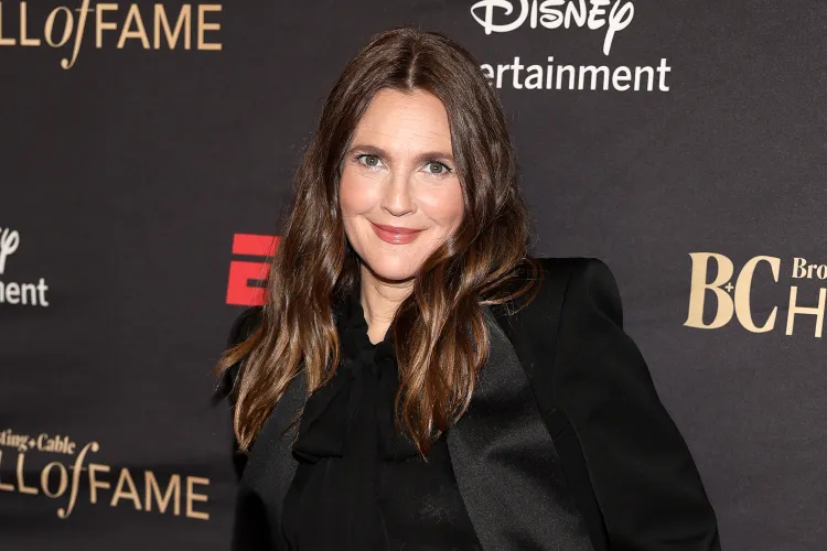 Drew Barrymore e il suo look senza trucco: quando il no-makeup diventa ...