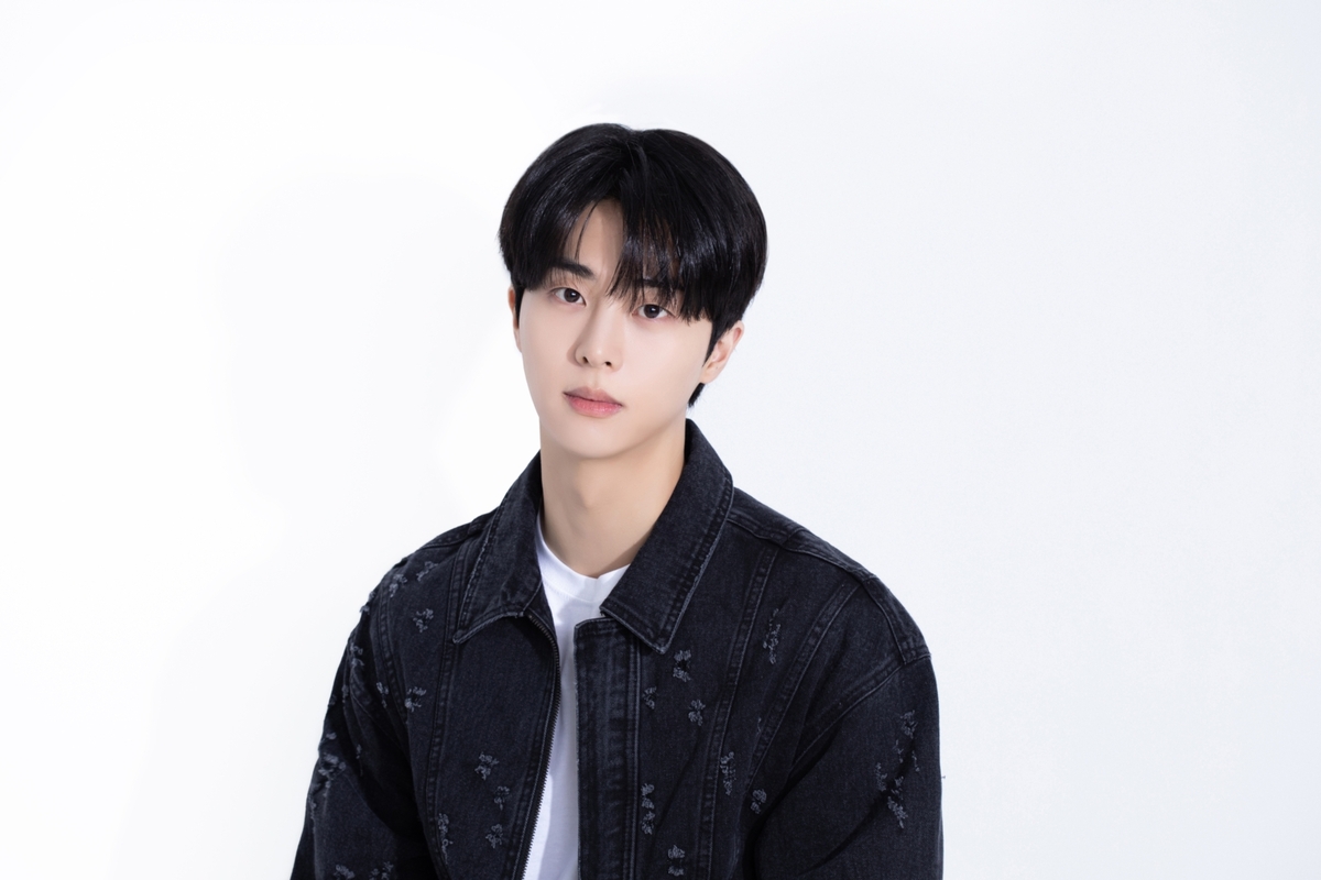 Kim Moo-jun, on rumors of an actress two-timing “I do not do anything ...