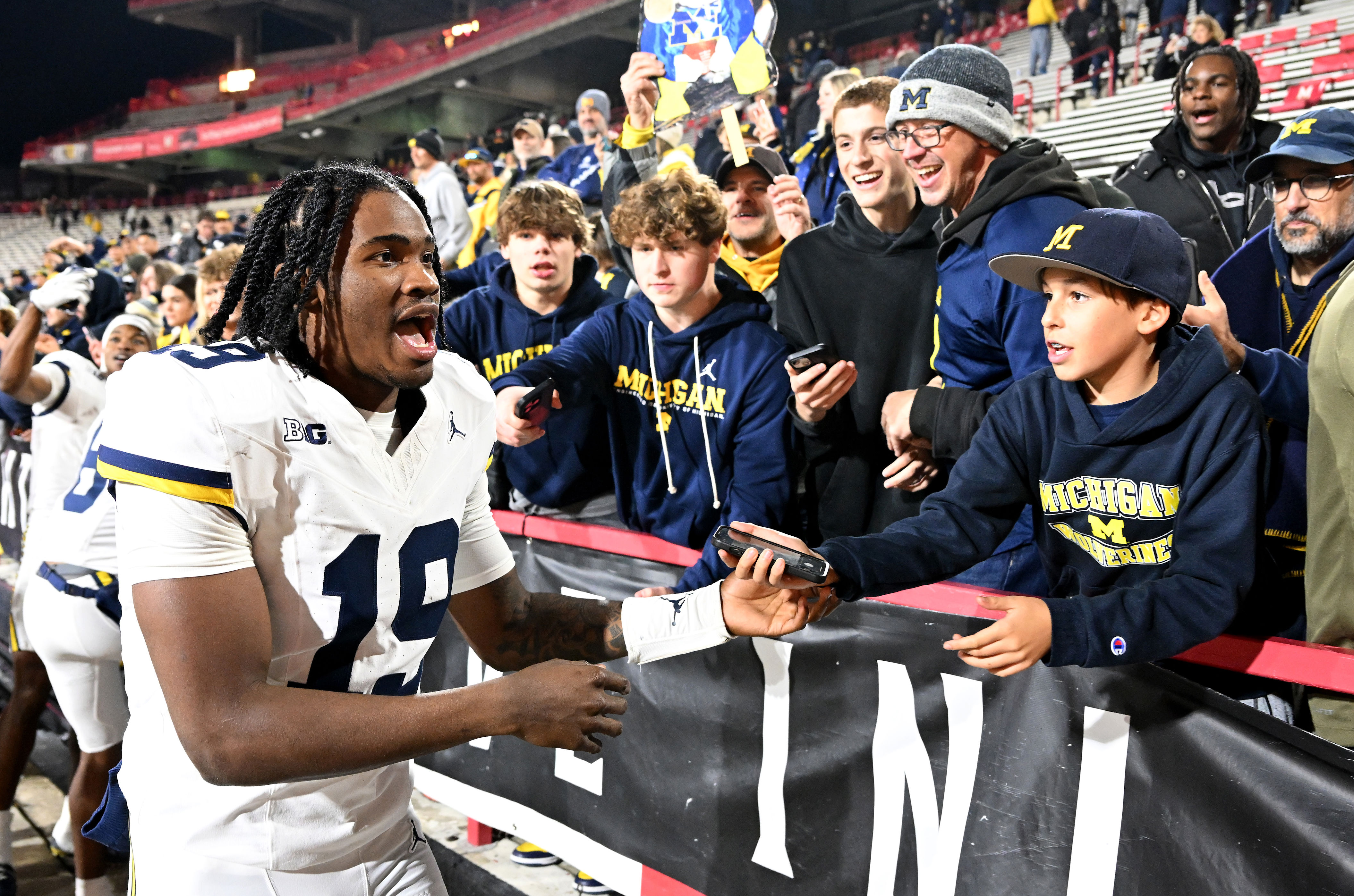 Top Michigan recruit demands release immediately after Kyle Whittingham ...
