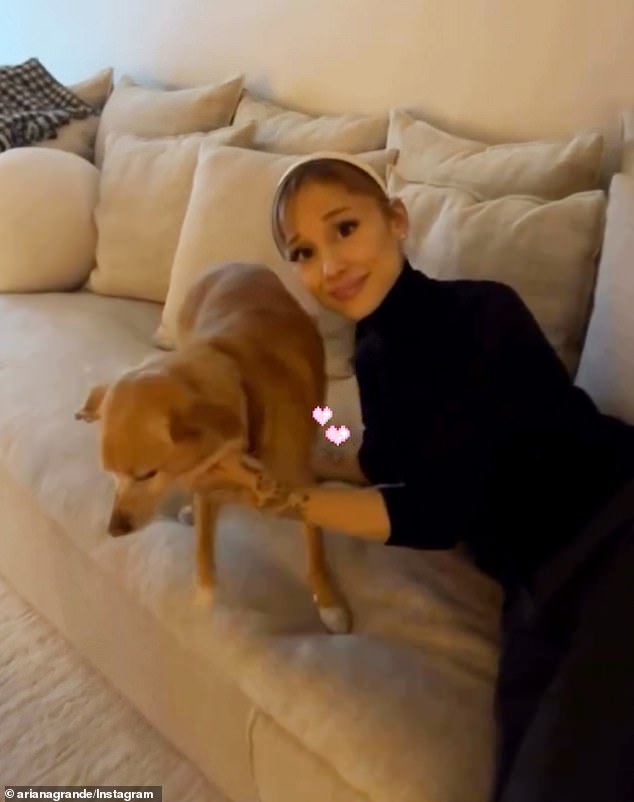 Ariana Grande and boyfriend Ethan Slater continue to put split rumors ...