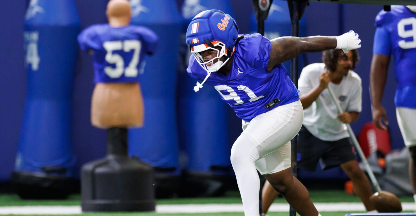 Gators DL Jeramiah McCloud returning to Florida in 2026