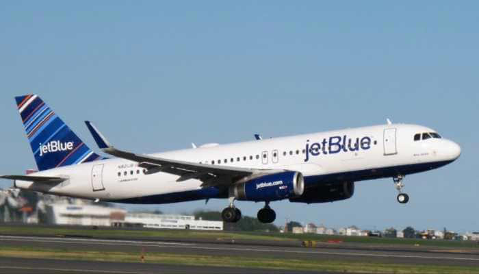 US Travel Chaos: 1,800 Flights Cancelled As Winter Storm Hits NYC ...