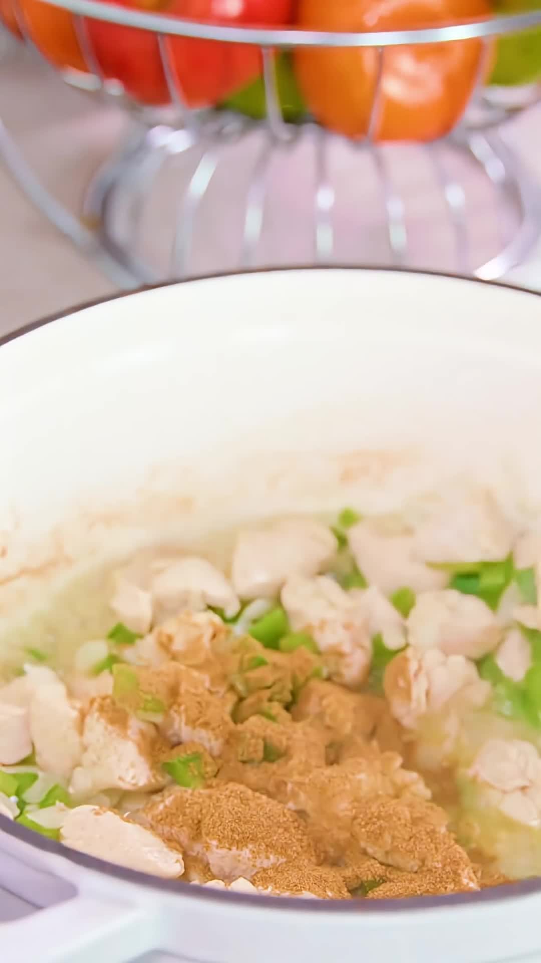 Easy white chicken chili #chili #cooking #cookingchannel #dinner #soup