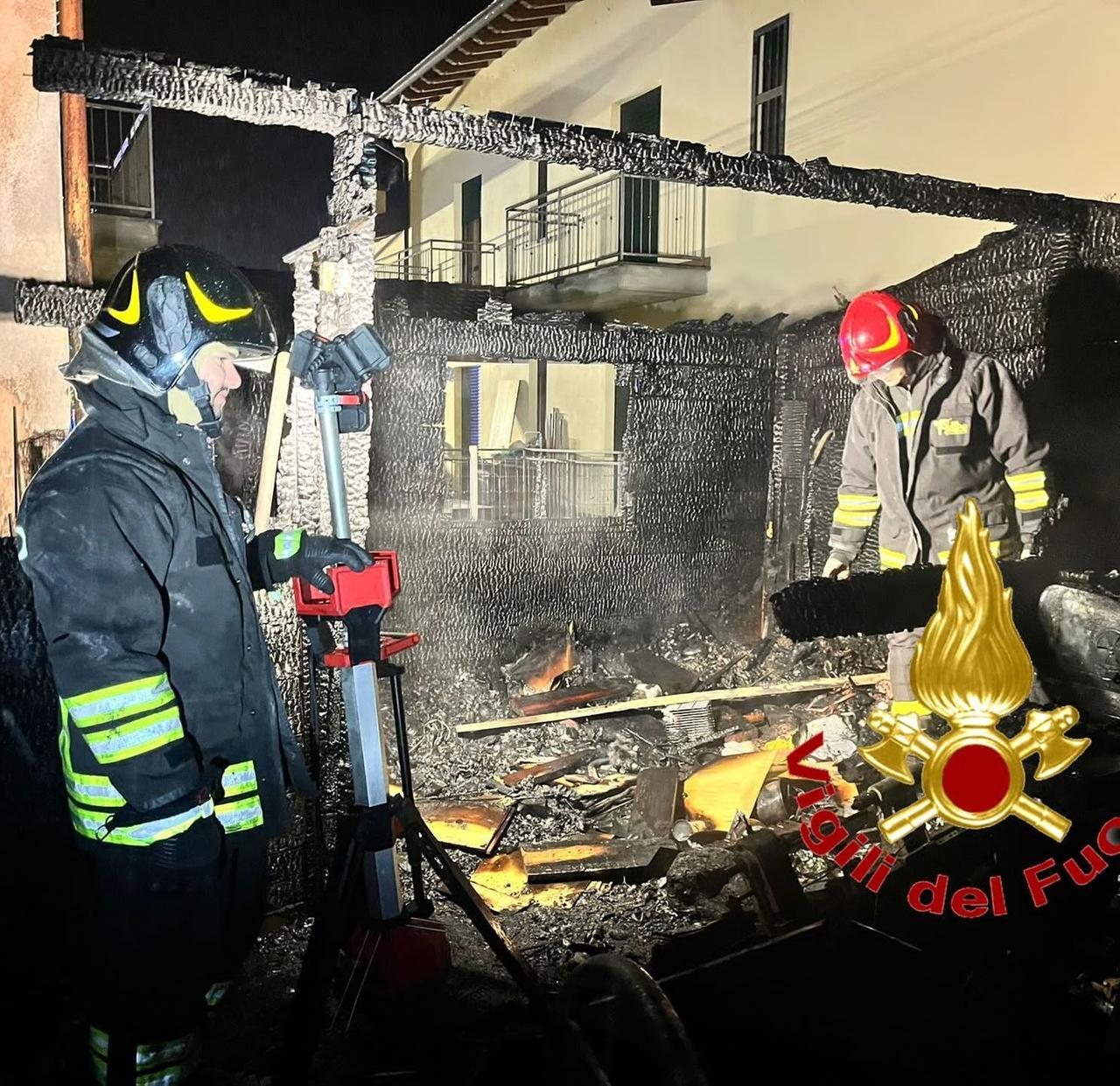 Baracca a fuoco. Origine del rogo tutta da chiarire