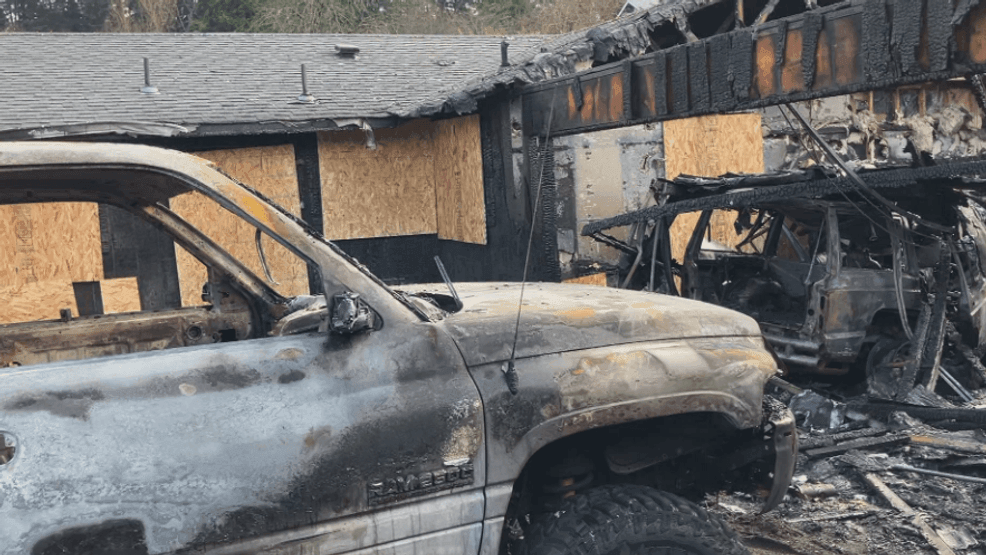 Cottage Grove family of 4 escapes fast-spreading house fire after ...