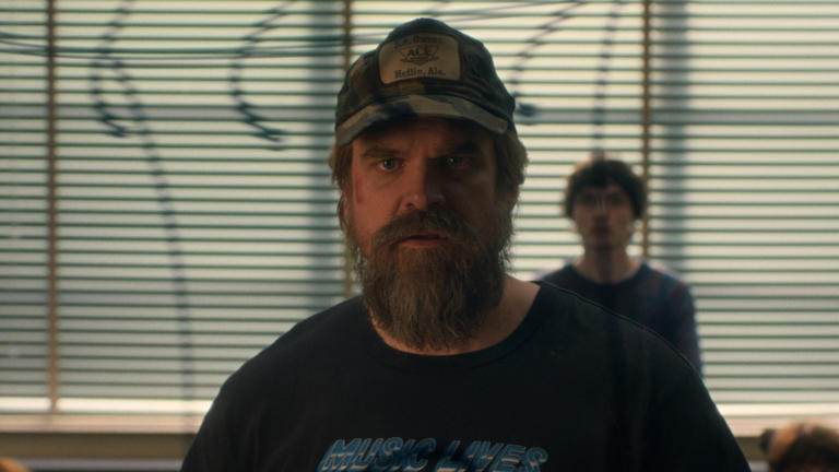 Stranger Things seemingly set up two heartbreaking deaths in final ...