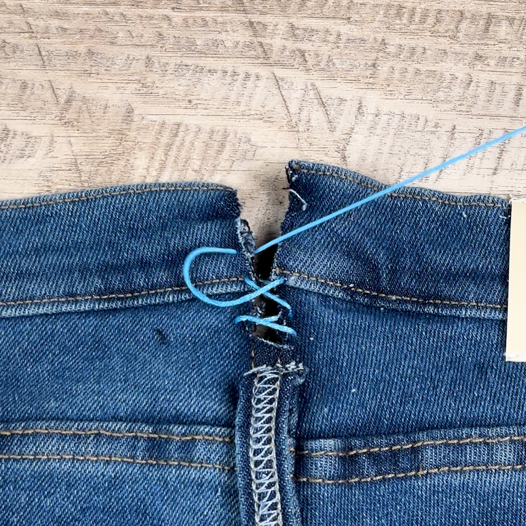 Fixing oversized jeans easy