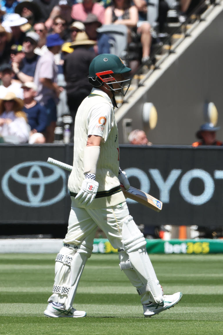 Wickets continue to fall in the Ashes at the MCG: Australia is 6 down ...