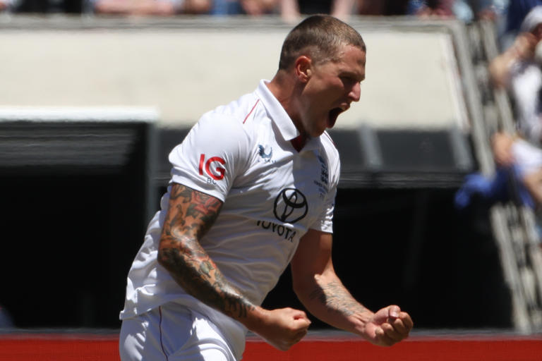 England ends 18-match winless streak in Australia with 4-wicket victory ...