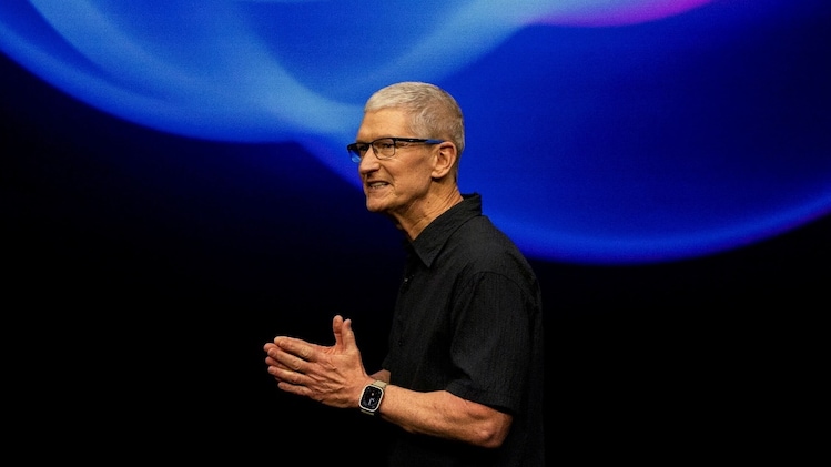 Apple CEO Tim Cook bought shares of Nike worth $3 million: Report