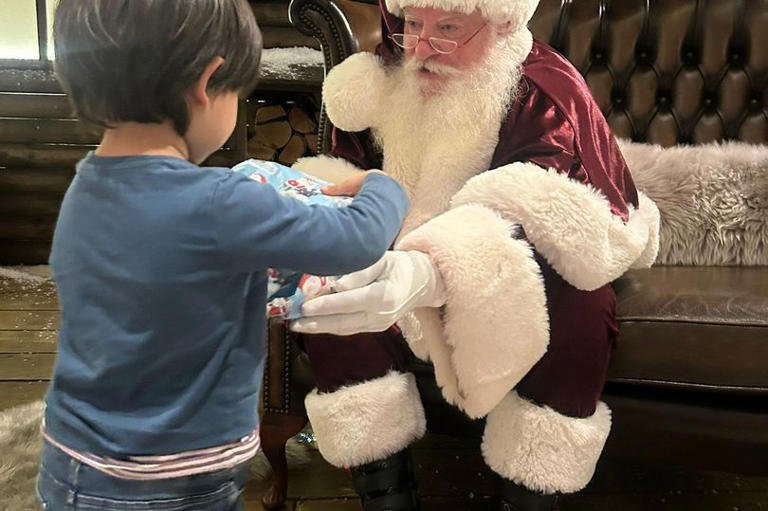 Scots 'butterfly skin' kids brought together for Christmas after mums ...