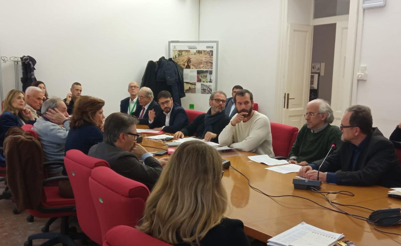 Eolico sull’Appennino: è scontro