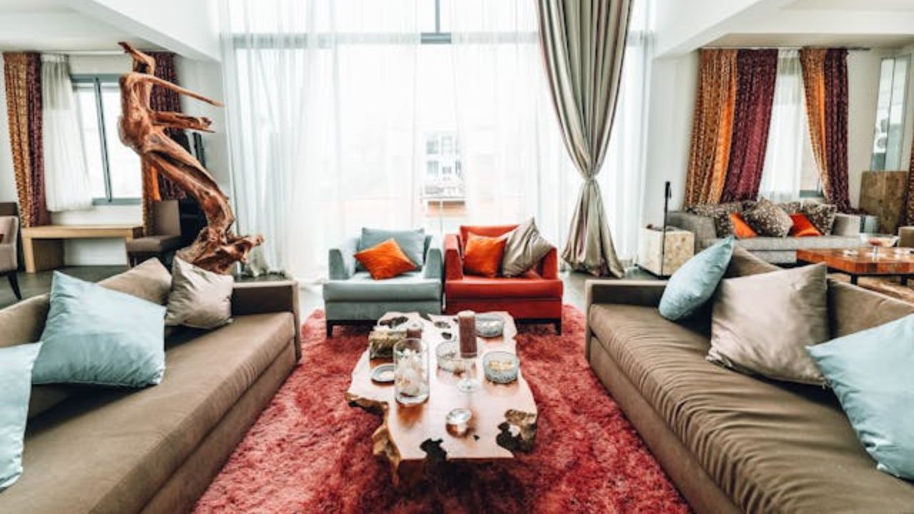 6 things cleaning professionals always keep out of sight when guests ...