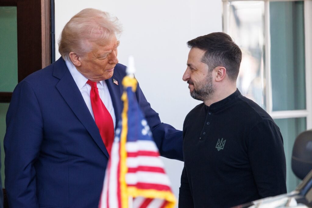 Zelenskyy heads to Florida for high-stakes Ukraine peace talks with Trump