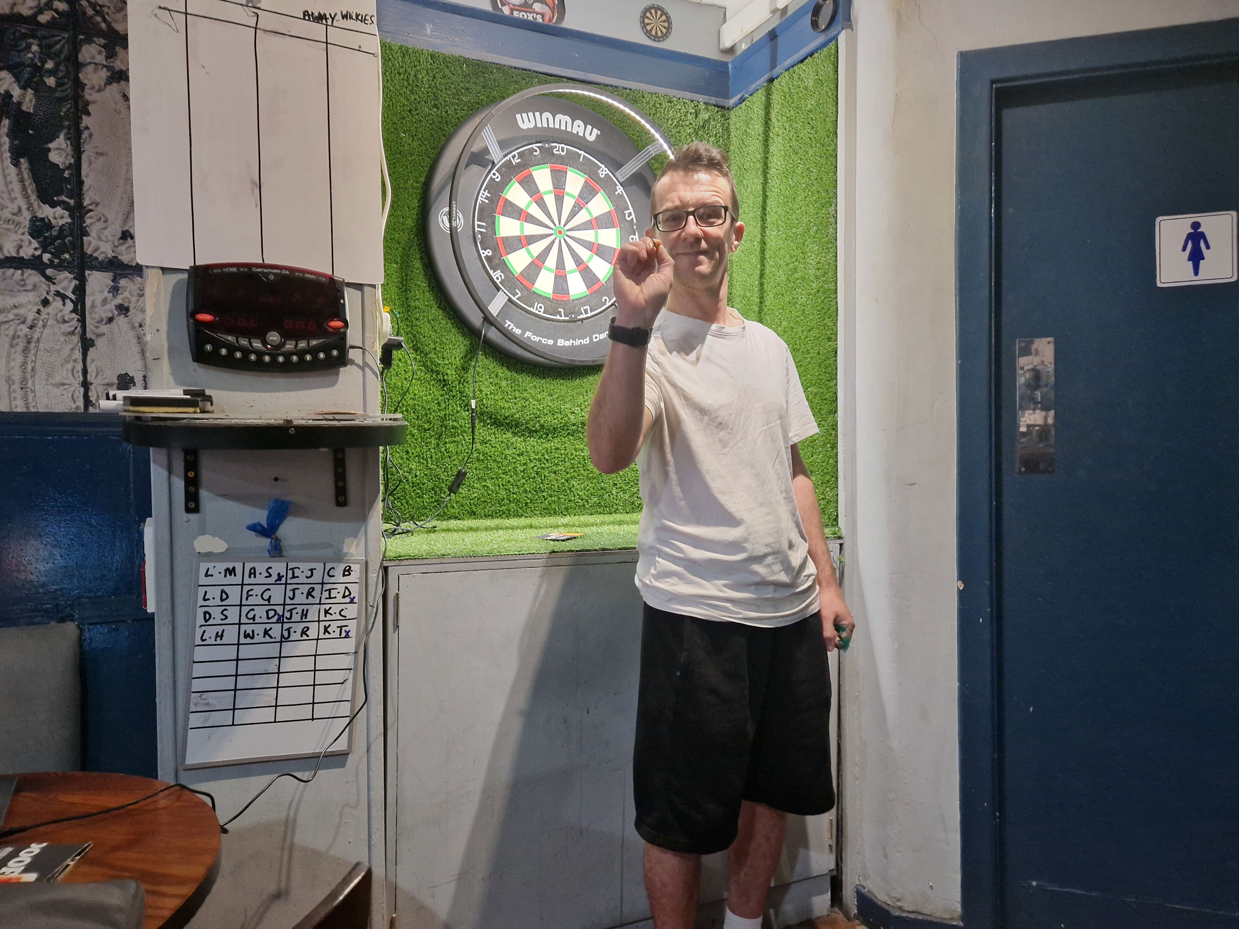 The cosy Edinburgh pub with a darts team on course to break unbeaten record