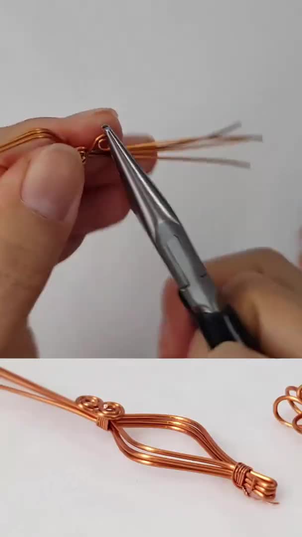 Play with wire | Magic potion bottles | pendant | round cabochon ...