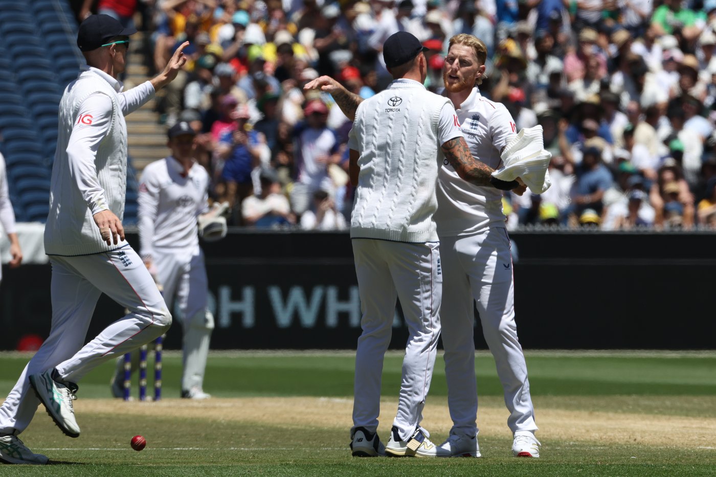 England needs 175 runs to win the 4th Ashes Test as wickets continue to ...
