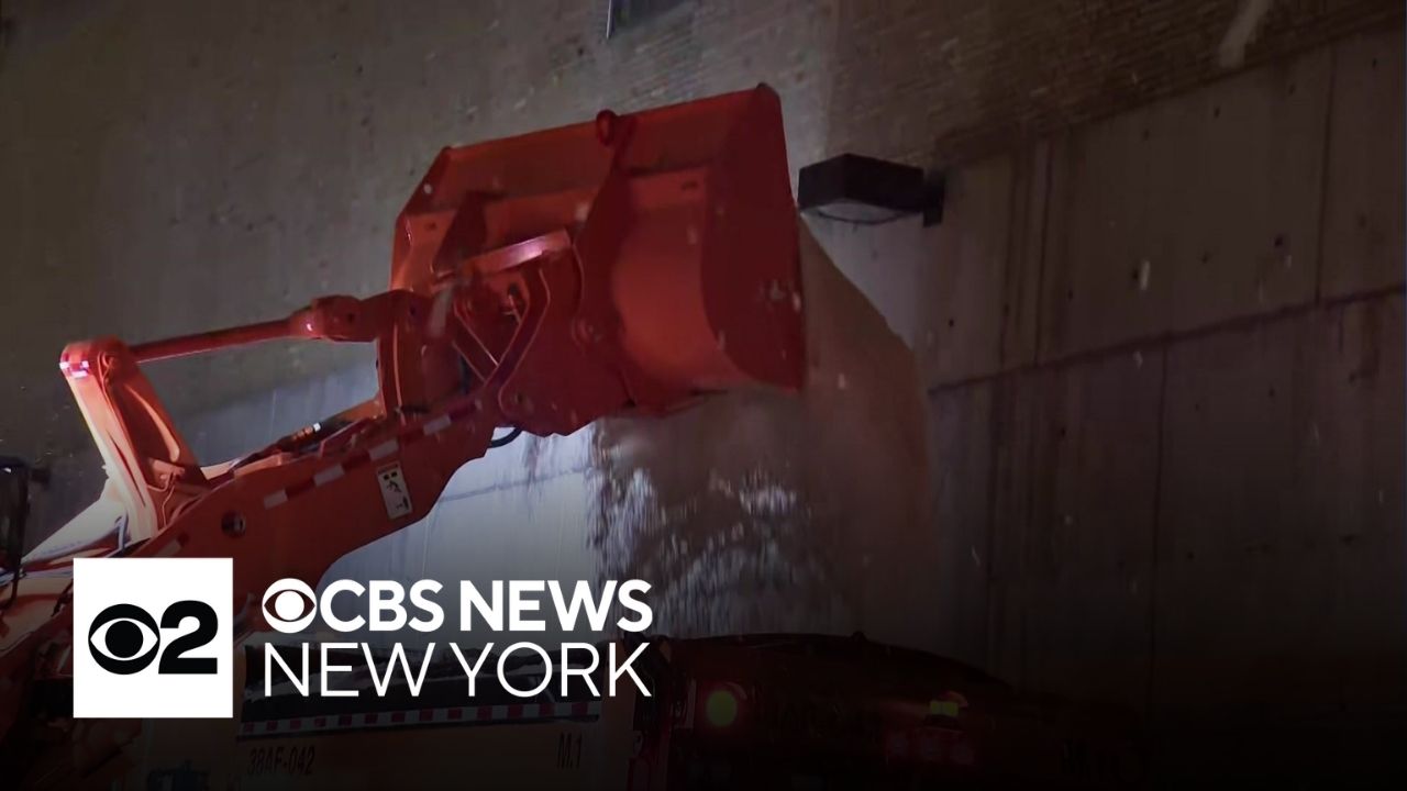 NYC snow plows out in full force as winter storm barrels down | Team ...