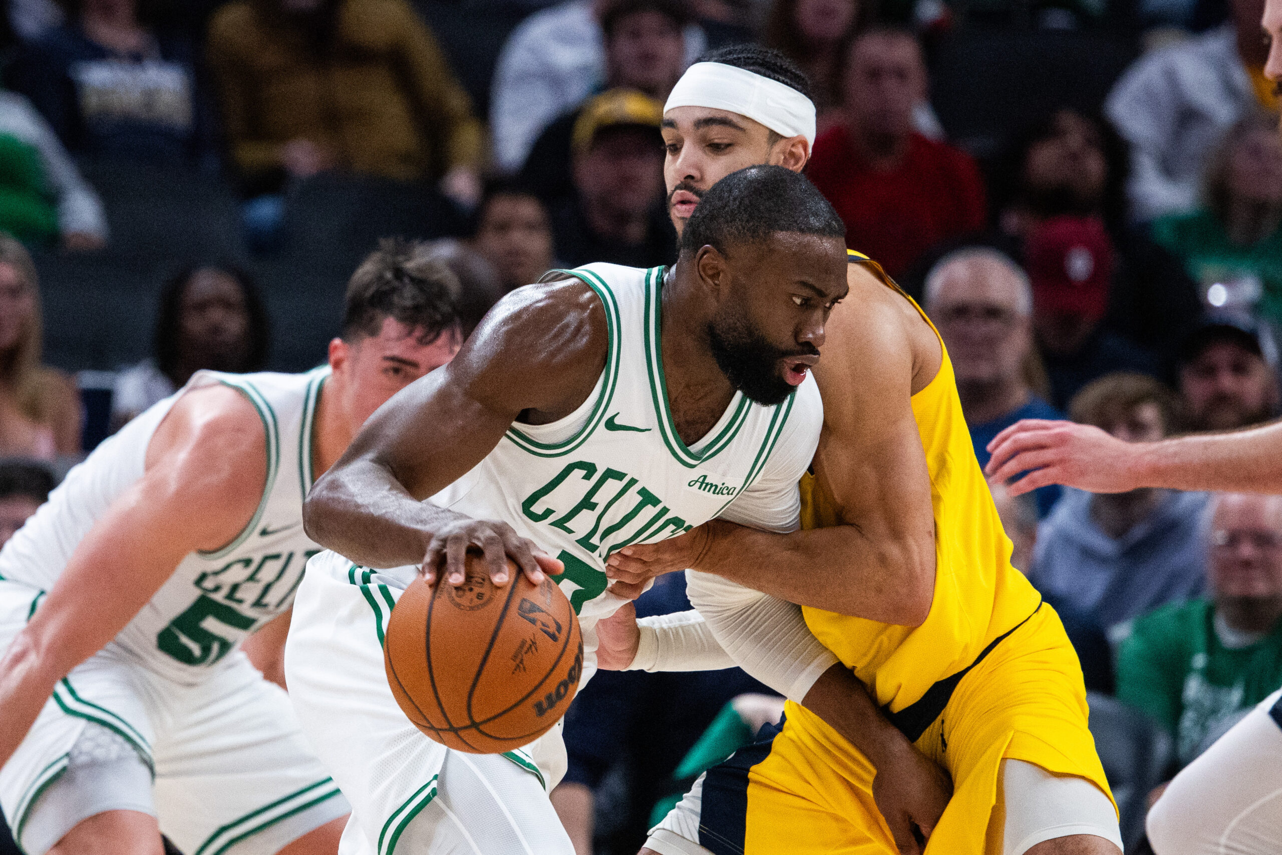 Celtics win 4th game in a row after Jaylen Brown torches Pacers for 30 ...