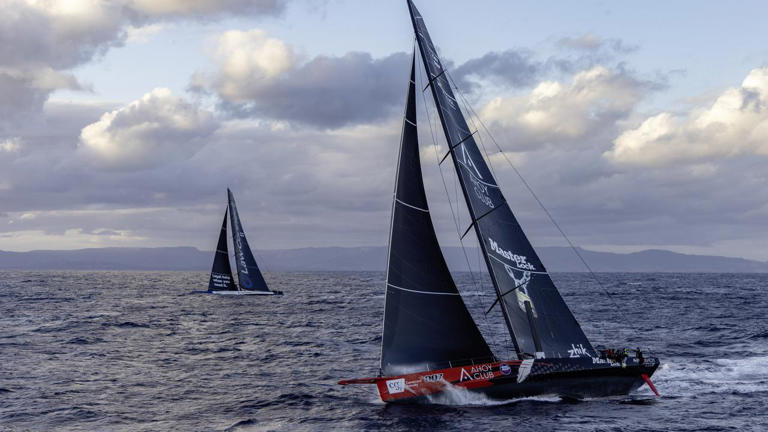 Neck-and-neck supermaxi battle for Sydney to Hobart