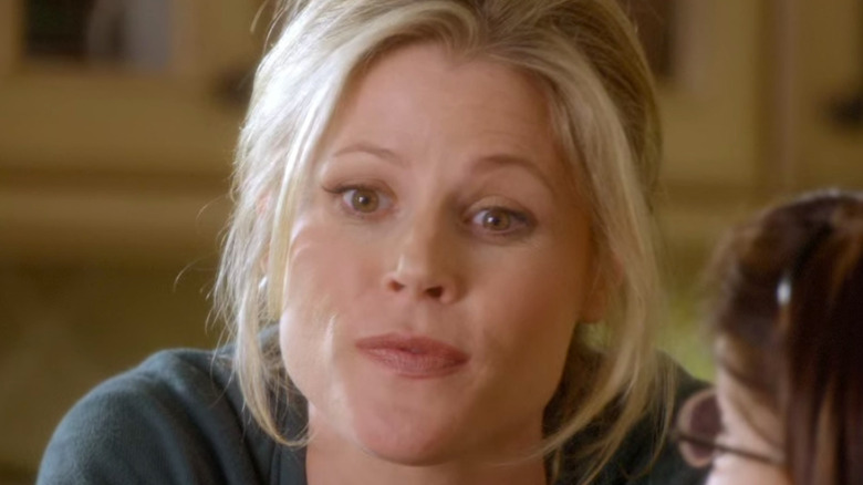 Things you never noticed in Modern Family's first episode