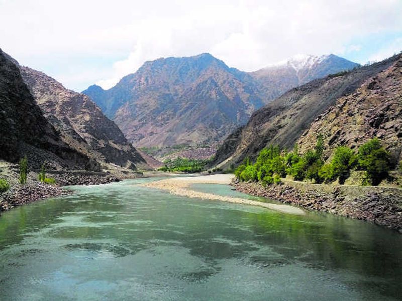 Indus Waters Treaty with Pakistan in abeyance, Centre clears Dulhasti ...