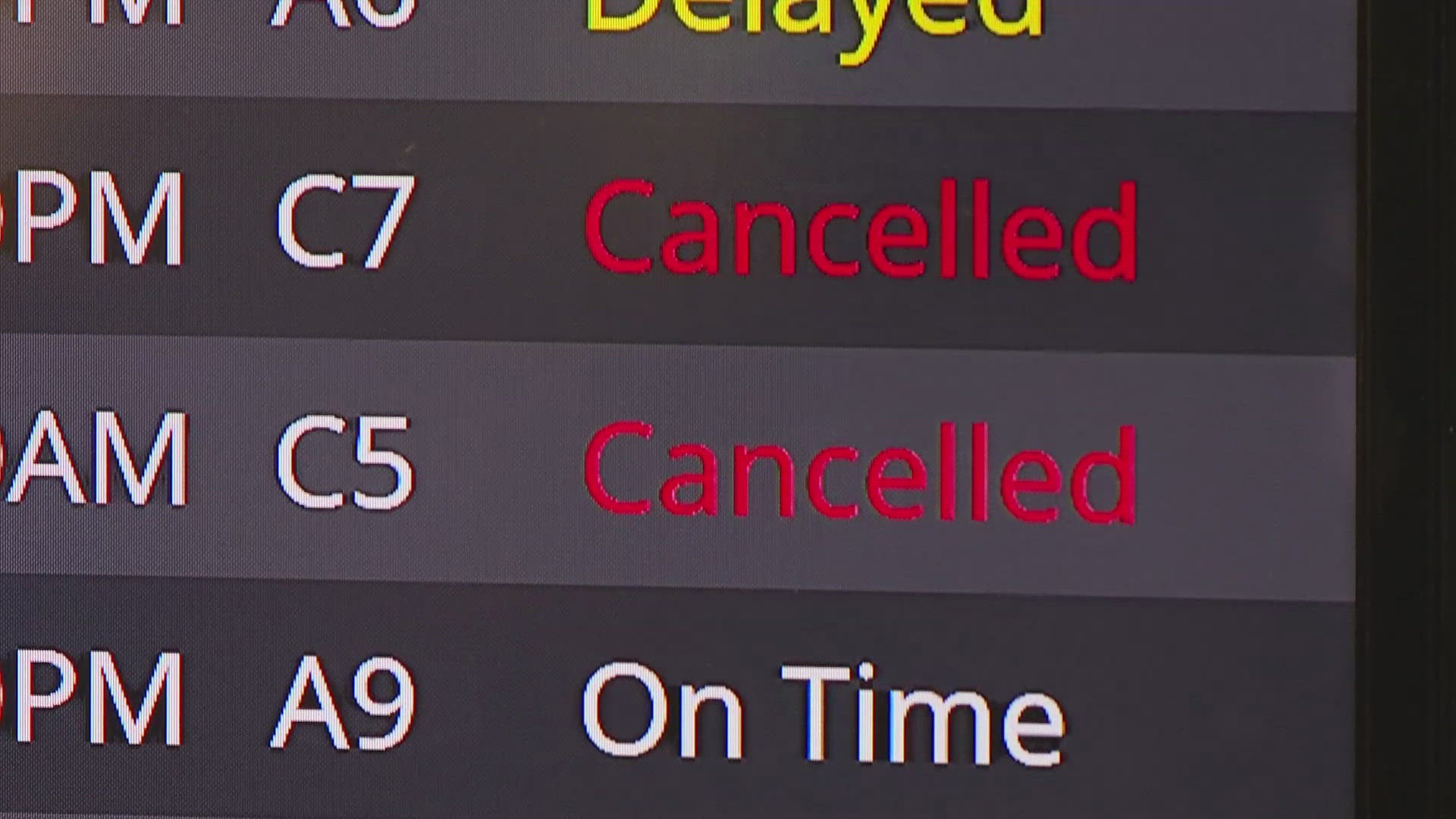 Weather causes delays for post-Christmas travelers at Cleveland Hopkins ...