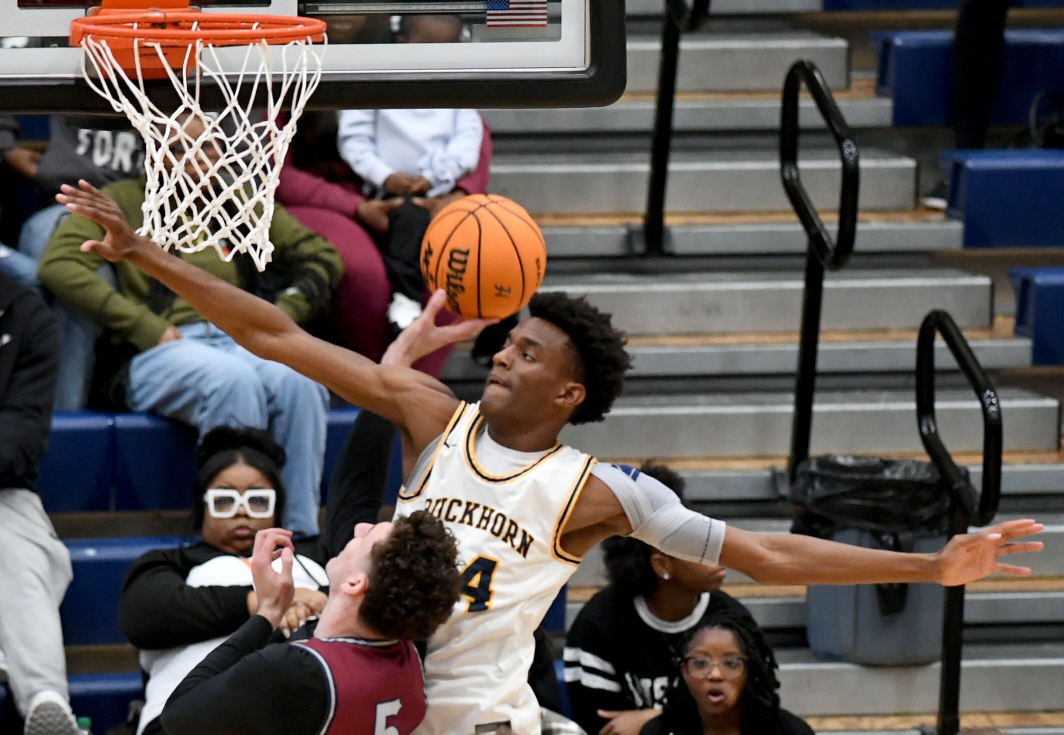 Huntsville City Classic: Defending champion survives with overtime win