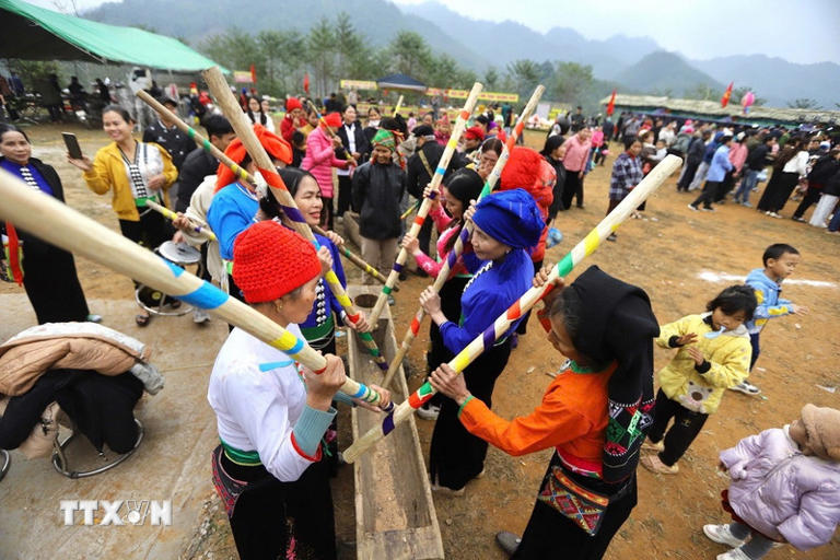 Phú Thọ: Gìn giữ hồn cốt văn hóa, vun đắp khối đoàn kết cộng đồng