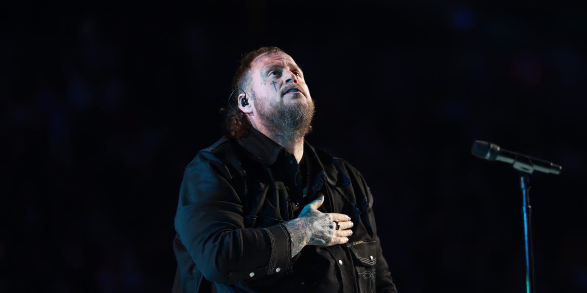 Jelly Roll fans say they’re rooting for him as he receives surprising news