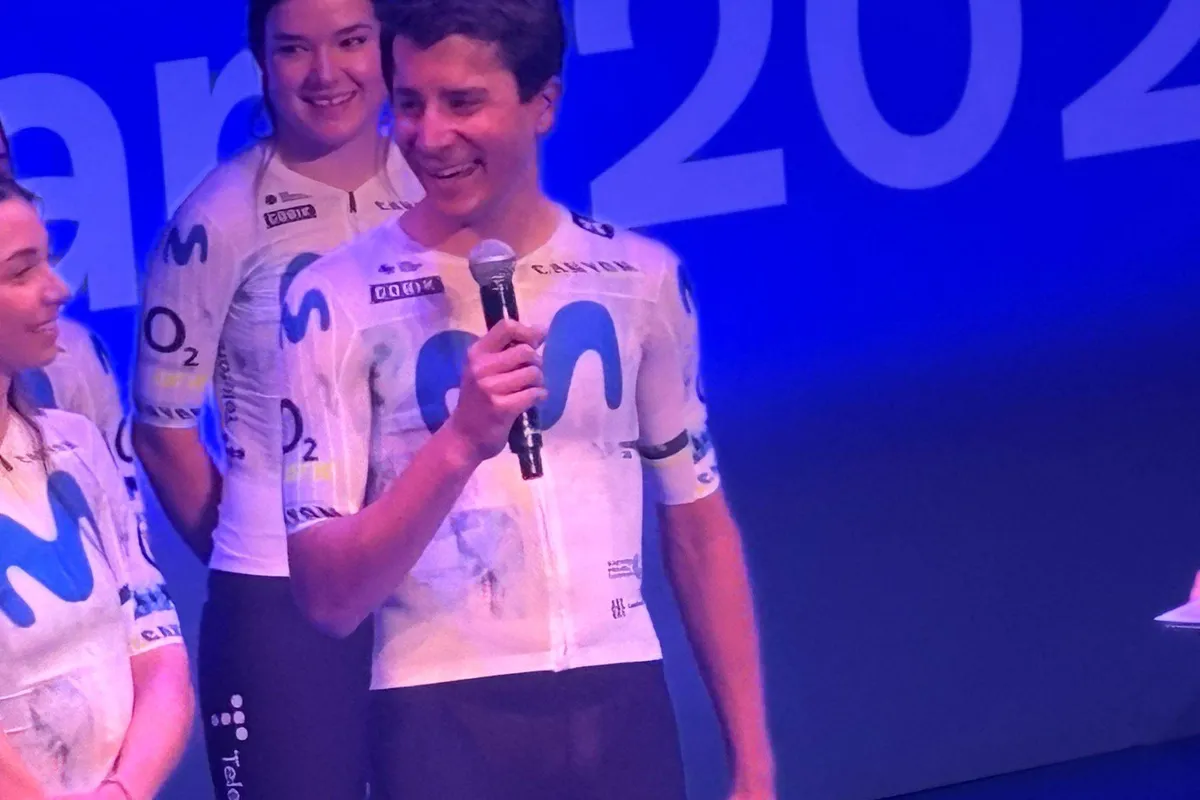 Cian Uijtdebroeks tries to get 'calma, calma' in at Movistar