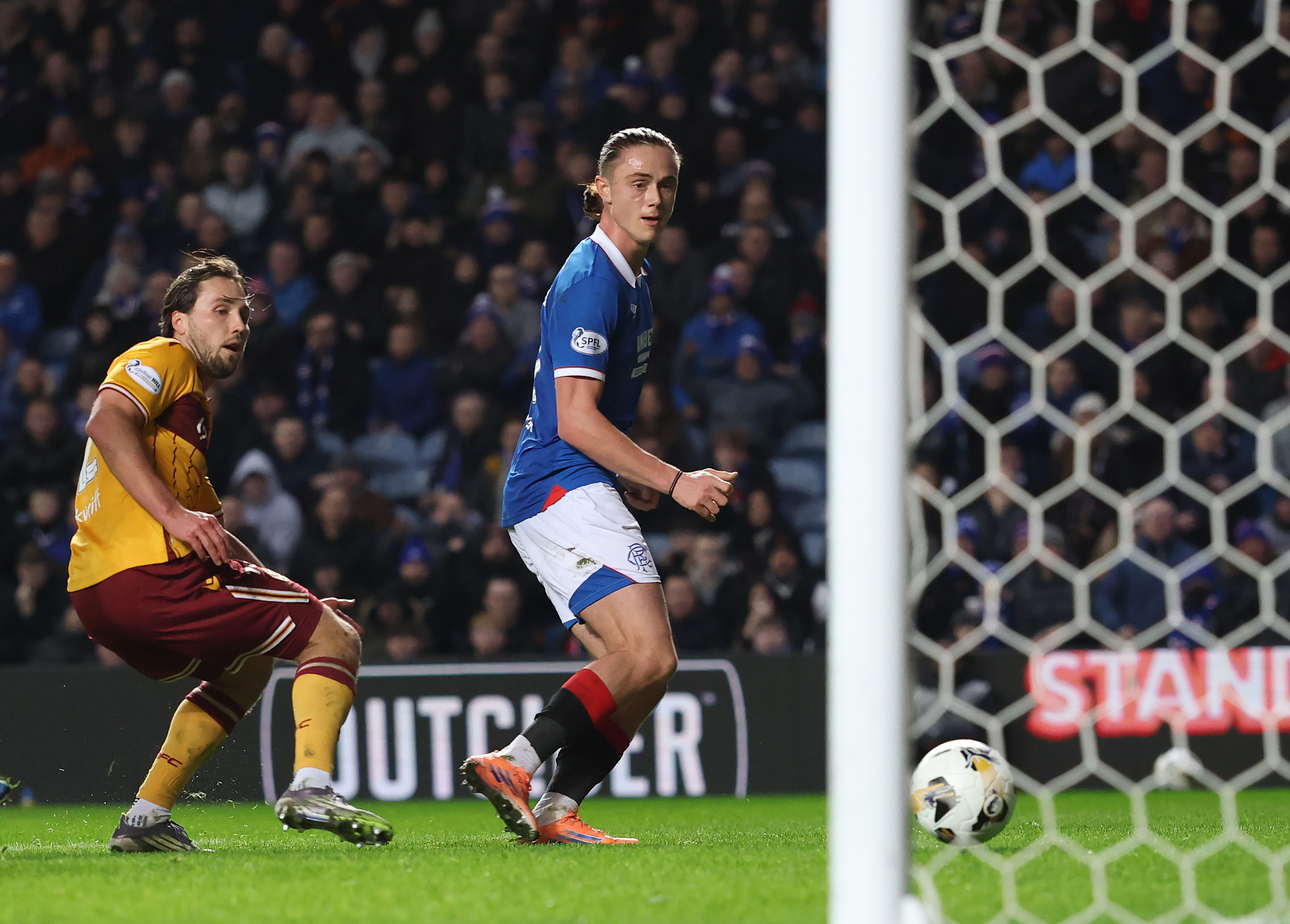 Rangers player ratings vs Motherwell: 8/10 midfield maestro runs the ...