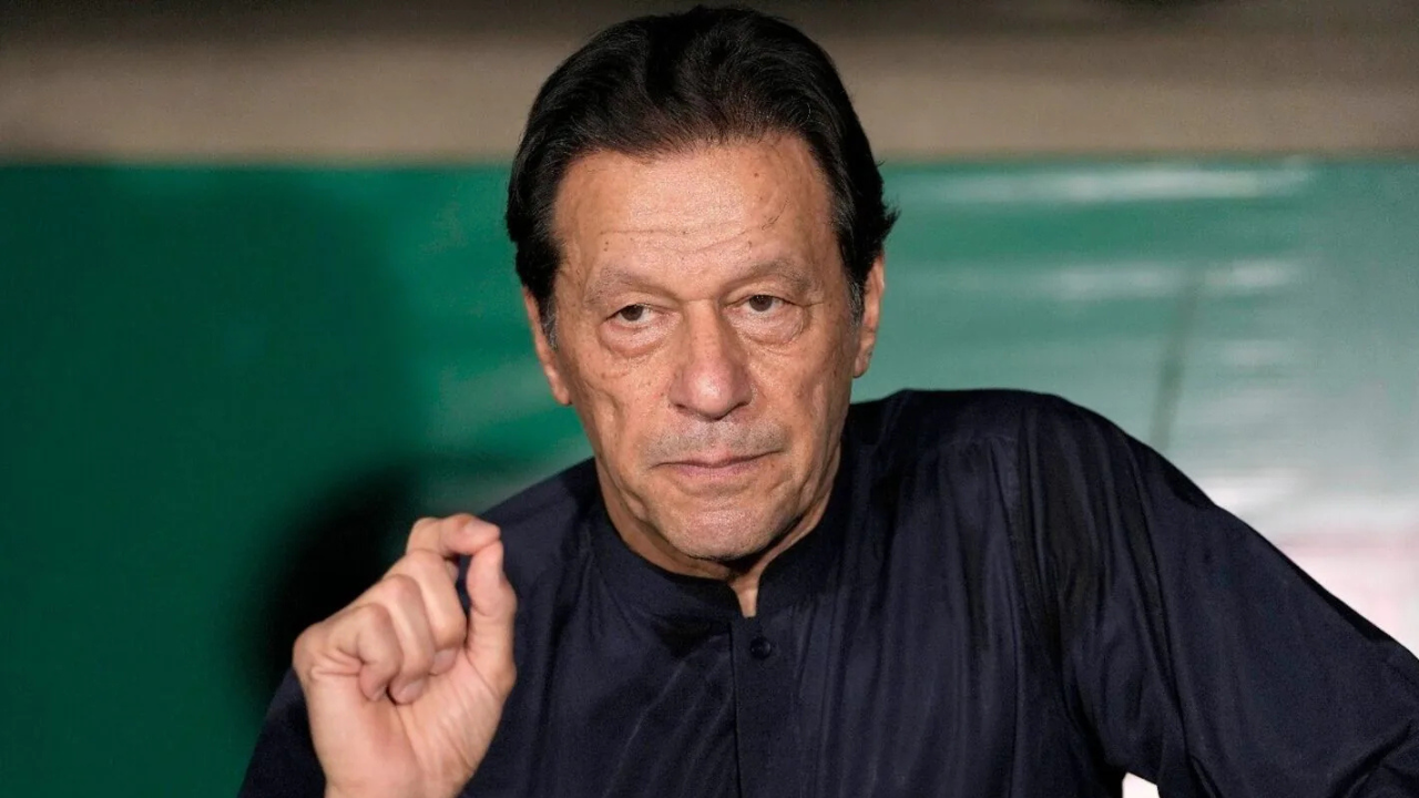 Pakistan staring at civil unrest? 1,000-plus Imran Khan's PTI ...