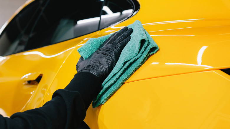 Why you should never use a microfiber towel again after it hits the ground