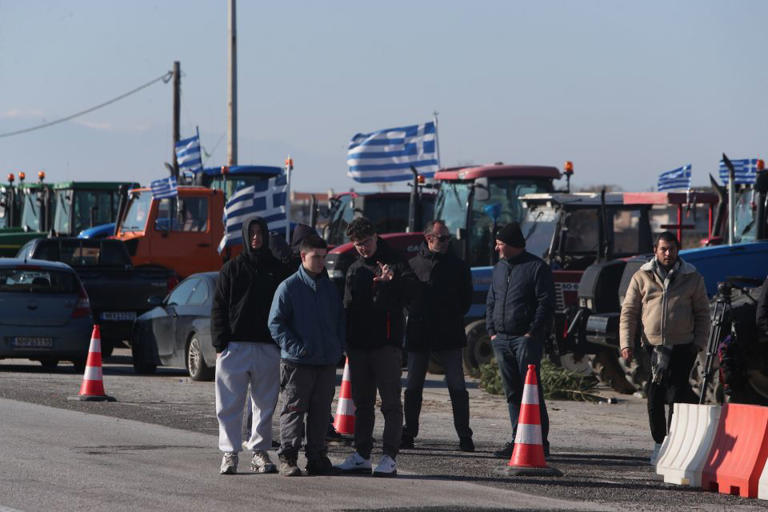 Αγρότες: Οι «σκληροί» και οι «διαπραγματευτές» - Ποιοι δρόμοι κλείνουν ...