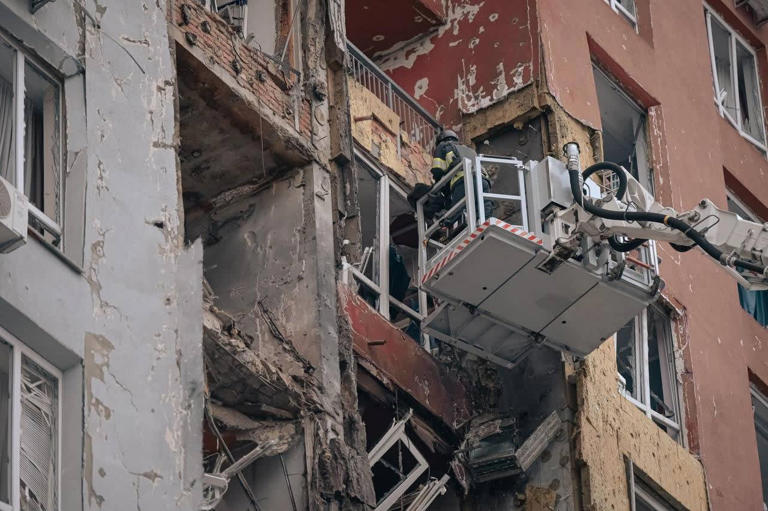 Russian attack on Kyiv kills man and injures 32, including 2 children ...