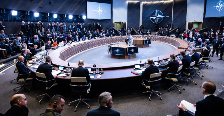 Black Sea war spills into NATO airspace—Turkish F-16s down out-of ...