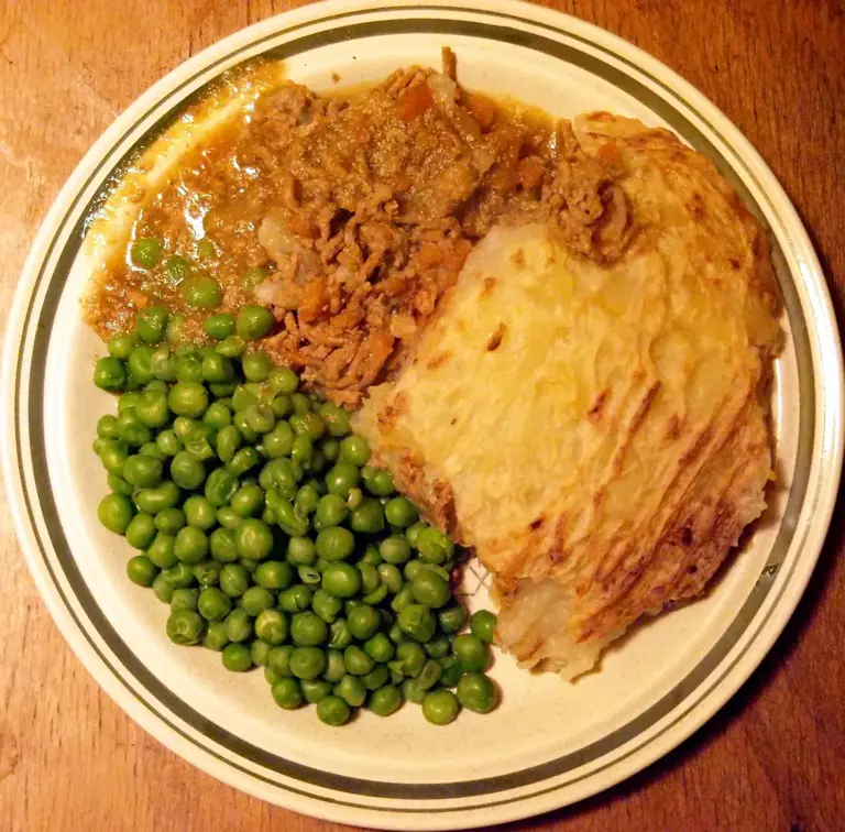 10 forgotten dinners Americans loved in the '50s, culinary historians note