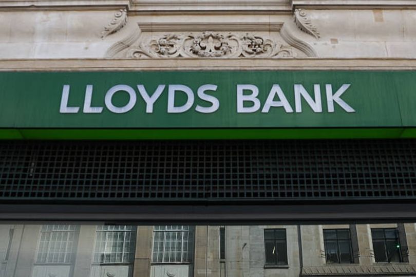 Lloyds Bank shutting 40 branches including in Birmingham