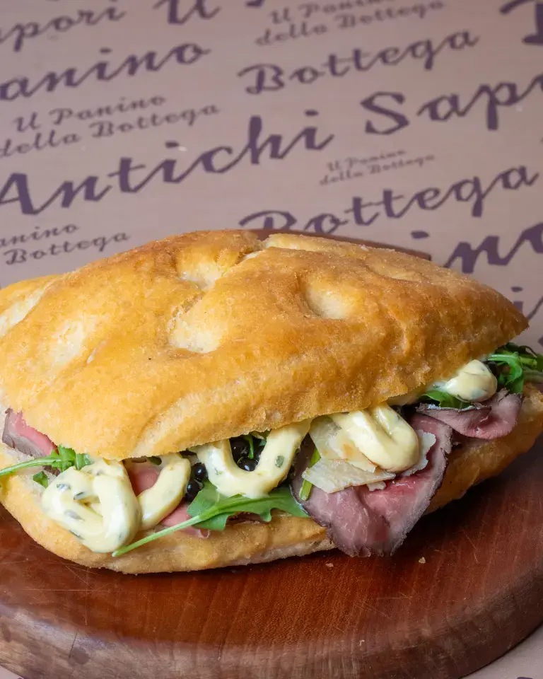 La piccola bottega di Aosta dove si mangiano panini di qualità