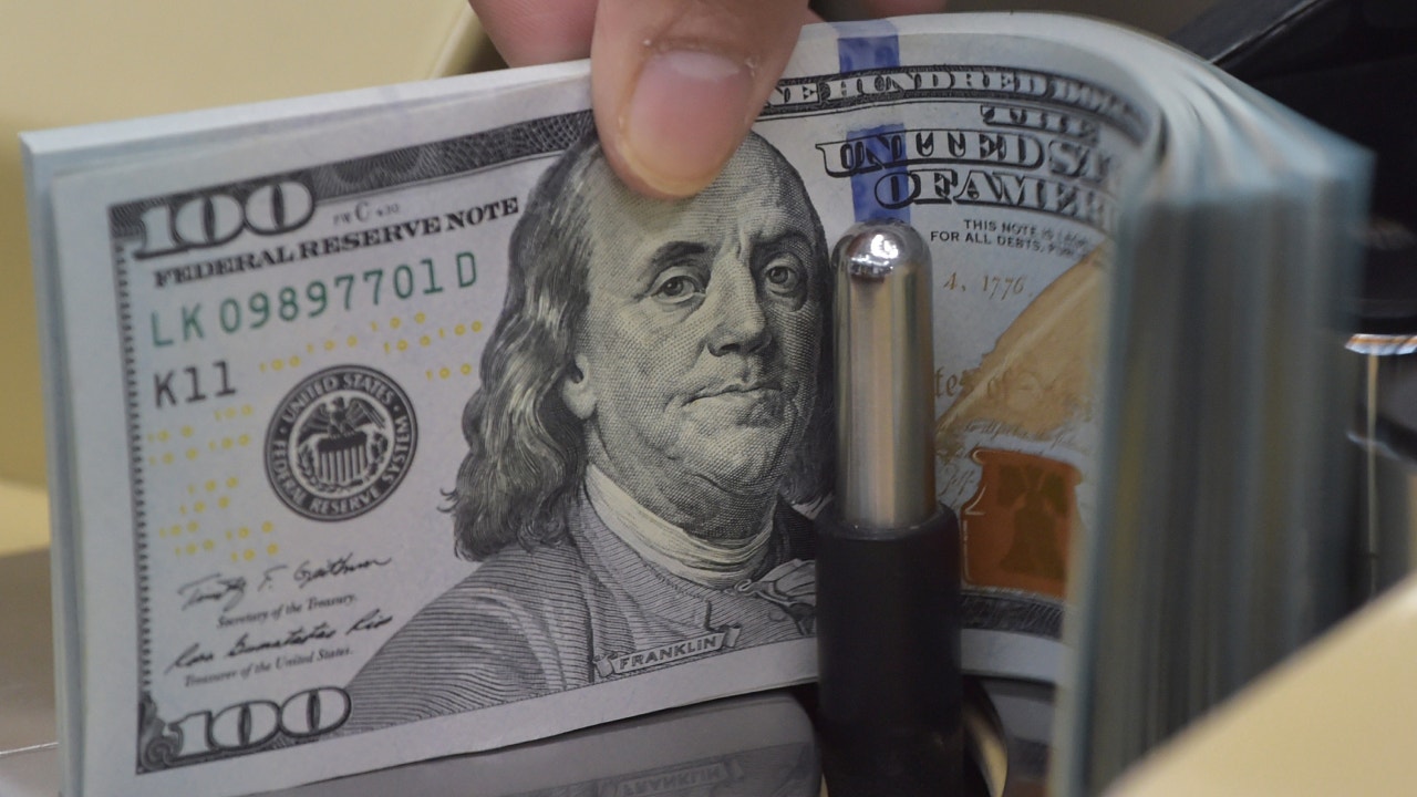 Cook County treasurer provides $2.3B in emergency funds to local ...